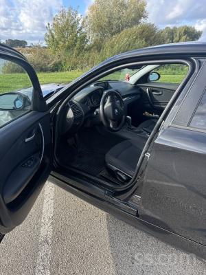 Melns BMW 120 2008 Rīga, ar dzinēja tilpumu 2.00 L un nobraukumu 341 tūkst. km par 3000 €, foto 14 vietnē AUTOMOTO.COM.LV