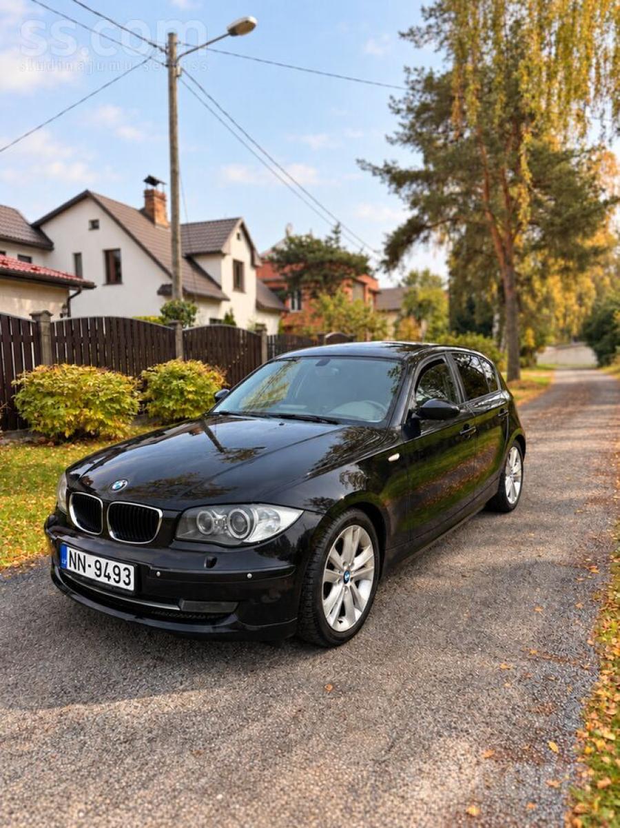 Melns BMW 120 2008 Rīga, ar dzinēja tilpumu 2.00 L un nobraukumu 268 tūkst. km par 3750 €, foto 3 vietnē AUTOMOTO.COM.LV