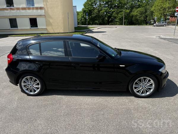 Black BMW 120 2009 in Cesis, with an engine capacity of 2.00 L and mileage of 275 thousand km for 4200 €, photo 3 on AUTOMOTO.COM.LV