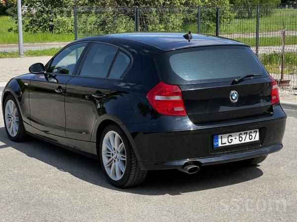 Black BMW 120 2009 in Cesis, with an engine capacity of 2.00 L and mileage of 275 thousand km for 4200 €, photo 5 on AUTOMOTO.COM.LV