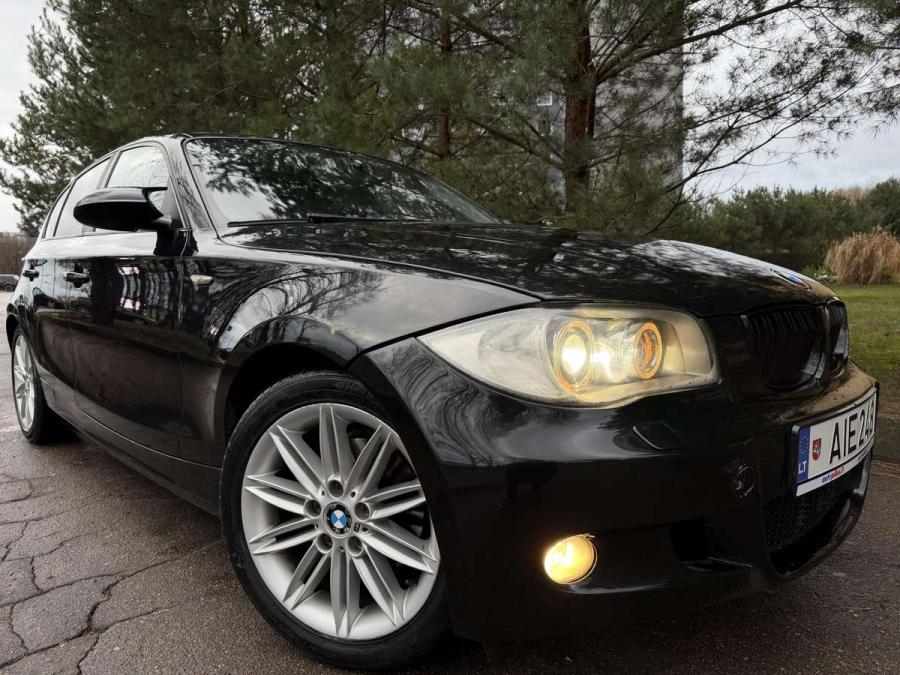 Melns BMW 120 2009 Kauņa, ar dzinēja tilpumu 2.00 L un nobraukumu 331 tūkst. km par 3950 €, foto 2 vietnē AUTOMOTO.COM.LV