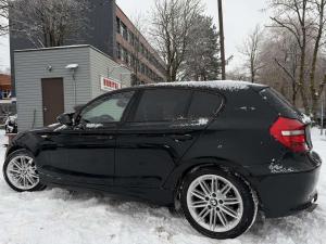 Black BMW 120 2009 in Kaunas, with an engine capacity of 2.00 L and mileage of 324 thousand km for 3850 €, photo 12 on AUTOMOTO.COM.LV