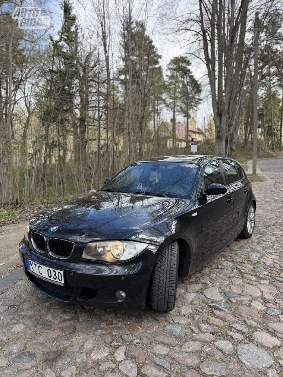 Black BMW 120 2009 in Vilnius, with an engine capacity of 1.80 L and mileage of 279 thousand km for 3555 €, photo 1 on AUTOMOTO.COM.LV