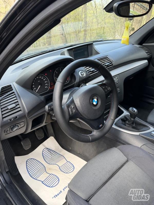 Melns BMW 120 2009 Viļņa, ar dzinēja tilpumu 1.80 L un nobraukumu 279 tūkst. km par 3555 €, foto 8 vietnē AUTOMOTO.COM.LV