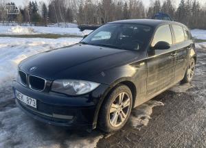 Melns BMW 120 2009 Ariogala, ar dzinēja tilpumu 2.00 L un nobraukumu 265 tūkst. km par 1700 €, foto  vietnē AUTOMOTO.COM.LV