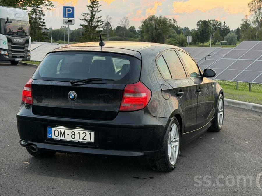 Black BMW 120 2009 in Bauska, with an engine capacity of 2.00 L and mileage of 290 thousand km for 3800 €, photo 4 on AUTOMOTO.COM.LV