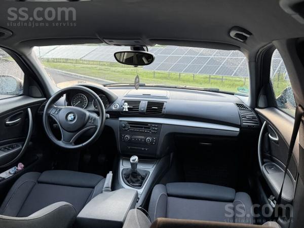 Black BMW 120 2009 in Bauska, with an engine capacity of 2.00 L and mileage of 290 thousand km for 3800 €, photo 5 on AUTOMOTO.COM.LV
