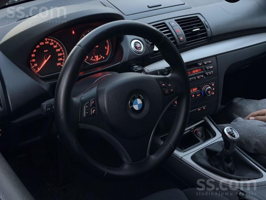 Black BMW 120 2009 in Bauska, with an engine capacity of 2.00 L and mileage of 290 thousand km for 3800 €, photo 14 on AUTOMOTO.COM.LV