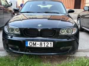 Black BMW 120 2009 in Bauska, with an engine capacity of 2.00 L and mileage of 290 thousand km for 3800 €, photo 18 on AUTOMOTO.COM.LV