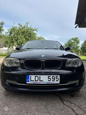 Melns BMW 120 2009 Kaišiadorys, ar dzinēja tilpumu 2.00 L un nobraukumu 271 tūkst. km par 2300 €, foto  vietnē AUTOMOTO.COM.LV