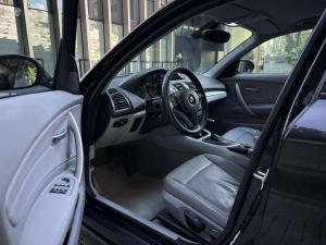 Melns BMW 120 2009 Viļņa, ar dzinēja tilpumu 2.00 L un nobraukumu 322 tūkst. km par 4500 €, foto 7 vietnē AUTOMOTO.COM.LV