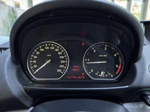 Melns BMW 120 2009 Viļņa, ar dzinēja tilpumu 2.00 L un nobraukumu 322 tūkst. km par 4500 €, foto 13 vietnē AUTOMOTO.COM.LV