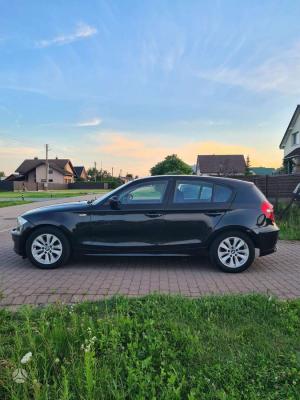 Black BMW 120 2009 in Kaisiadorys, with an engine capacity of 2.00 L and mileage of 270 thousand km for 2950 €, photo 8 on AUTOMOTO.COM.LV