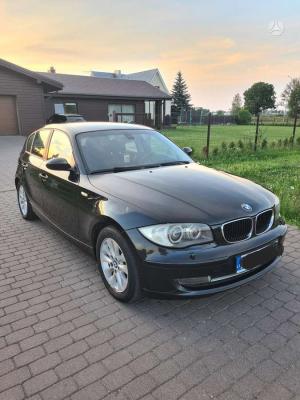 Black BMW 120 2009 in Kaisiadorys, with an engine capacity of 2.00 L and mileage of 270 thousand km for 2950 €, photo 10 on AUTOMOTO.COM.LV