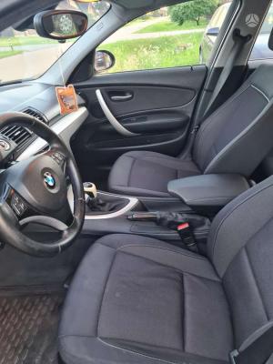 Black BMW 120 2009 in Kaisiadorys, with an engine capacity of 2.00 L and mileage of 270 thousand km for 2950 €, photo 20 on AUTOMOTO.COM.LV