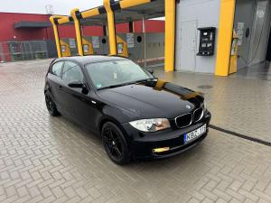 Melns BMW 120 2009 Kauņa, ar dzinēja tilpumu 2.00 L un nobraukumu 150 tūkst. km par 3300 €, foto 4 vietnē AUTOMOTO.COM.LV