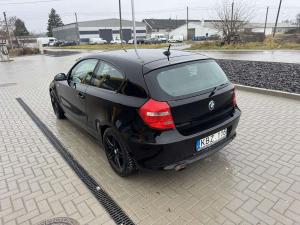 Melns BMW 120 2009 Kauņa, ar dzinēja tilpumu 2.00 L un nobraukumu 150 tūkst. km par 3300 €, foto 5 vietnē AUTOMOTO.COM.LV