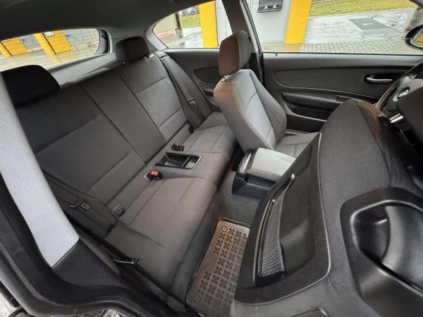 Melns BMW 120 2009 Kauņa, ar dzinēja tilpumu 2.00 L un nobraukumu 150 tūkst. km par 3300 €, foto 8 vietnē AUTOMOTO.COM.LV