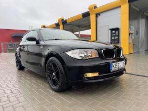 Melns BMW 120 2009 Kauņa, ar dzinēja tilpumu 2.00 L un nobraukumu 150 tūkst. km par 3300 €, foto 16 vietnē AUTOMOTO.COM.LV