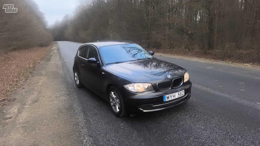 Melns BMW 120 2010 Vilkaviškis, ar dzinēja tilpumu 2.00 L un nobraukumu 342 tūkst. km par 2550 €, foto 2 vietnē AUTOMOTO.COM.LV