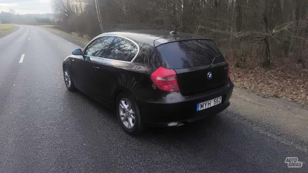 Melns BMW 120 2010 Vilkaviškis, ar dzinēja tilpumu 2.00 L un nobraukumu 342 tūkst. km par 2550 €, foto 4 vietnē AUTOMOTO.COM.LV