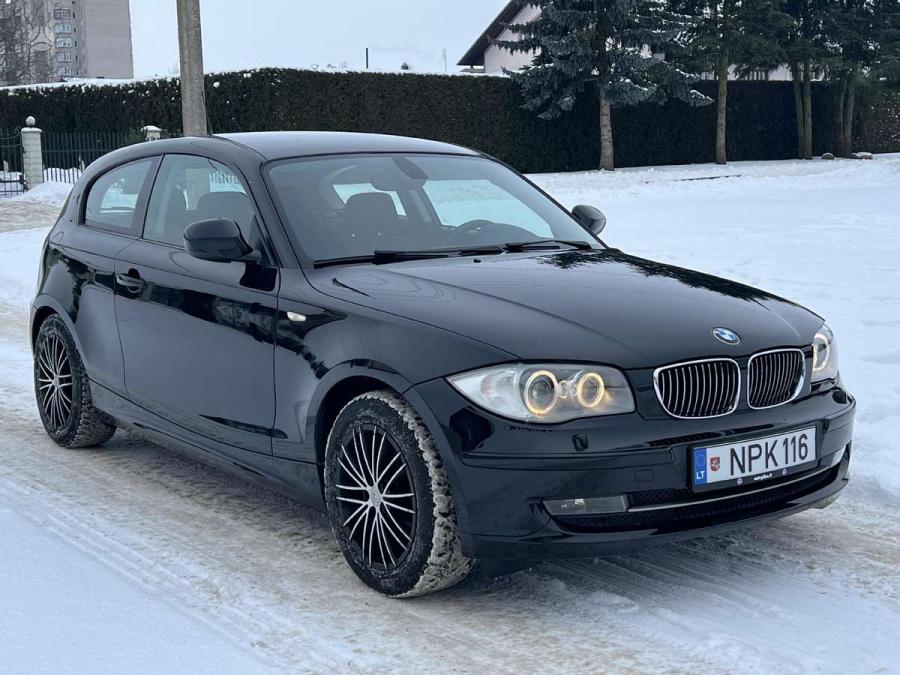 Melns BMW 120 2010 Kėdainiai, ar dzinēja tilpumu 2.00 L un nobraukumu 218 tūkst. km par 4350 €, foto 1 vietnē AUTOMOTO.COM.LV
