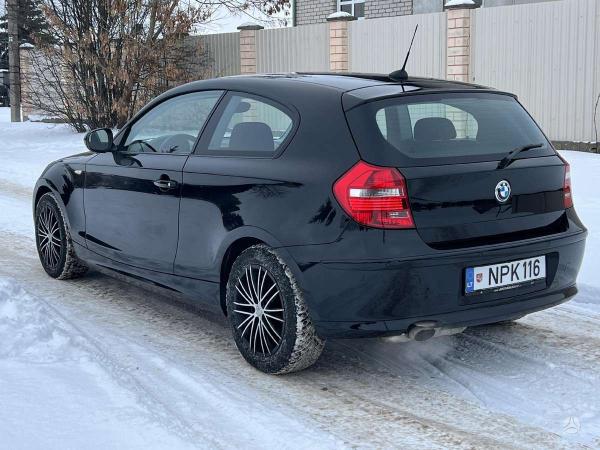 Melns BMW 120 2010 Kėdainiai, ar dzinēja tilpumu 2.00 L un nobraukumu 218 tūkst. km par 4350 €, foto 4 vietnē AUTOMOTO.COM.LV