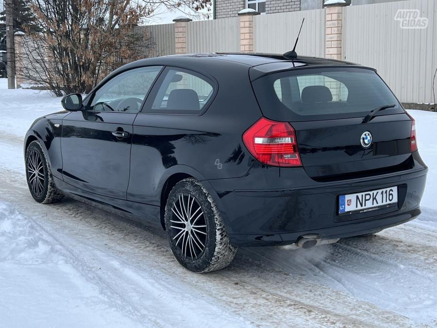 Melns BMW 120 2010 Viļņa, ar dzinēja tilpumu 2.00 L un nobraukumu 218 tūkst. km par 4350 €, foto 7 vietnē AUTOMOTO.COM.LV