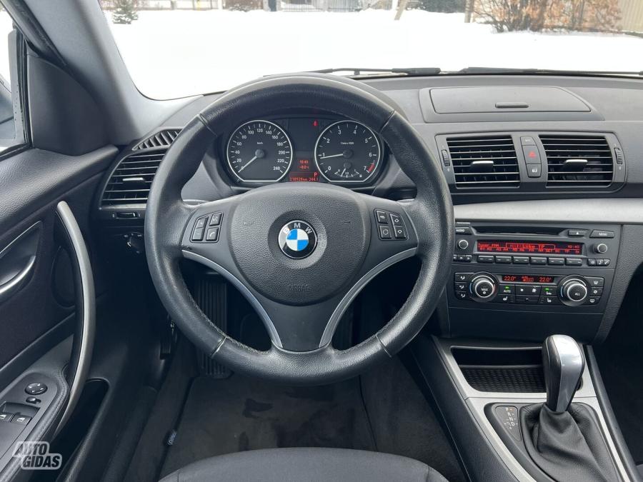 Melns BMW 120 2010 Viļņa, ar dzinēja tilpumu 2.00 L un nobraukumu 218 tūkst. km par 4350 €, foto 14 vietnē AUTOMOTO.COM.LV