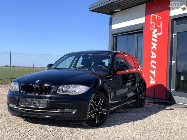 Black BMW 120 2010 in Kaunas, with an engine capacity of 2.00 L and mileage of 301 thousand km for 3999 €, photo 1 on AUTOMOTO.COM.LV