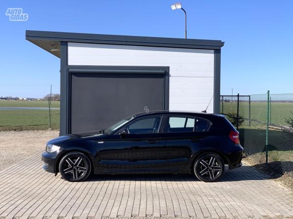 Black BMW 120 2010 in Kaunas, with an engine capacity of 2.00 L and mileage of 301 thousand km for 3999 €, photo 9 on AUTOMOTO.COM.LV