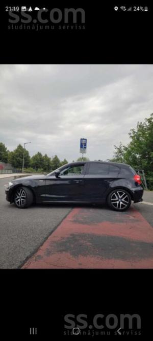 Black BMW 120 2010 in Riga, with an engine capacity of 2.00 L and mileage of 263 thousand km for 3800 €, photo  on AUTOMOTO.COM.LV