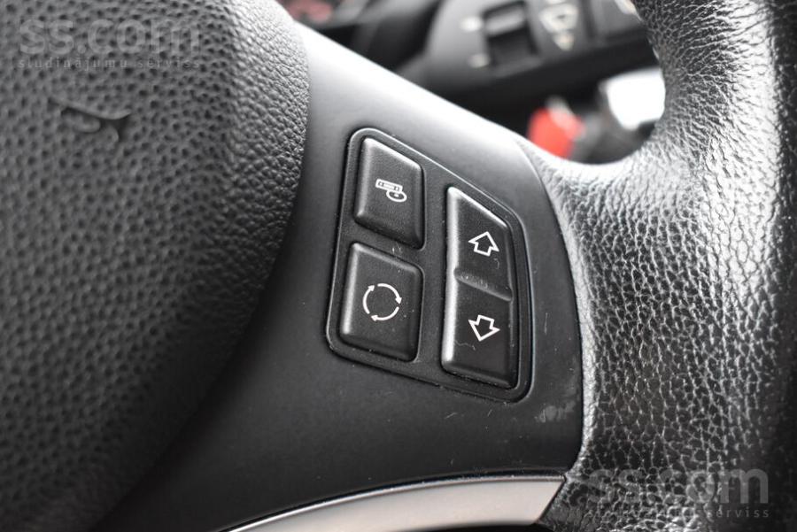 Melns BMW 120 2010 Kuldīga, ar dzinēja tilpumu 2.00 L un nobraukumu 0 tūkst. km par 5350 €, foto 15 vietnē AUTOMOTO.COM.LV