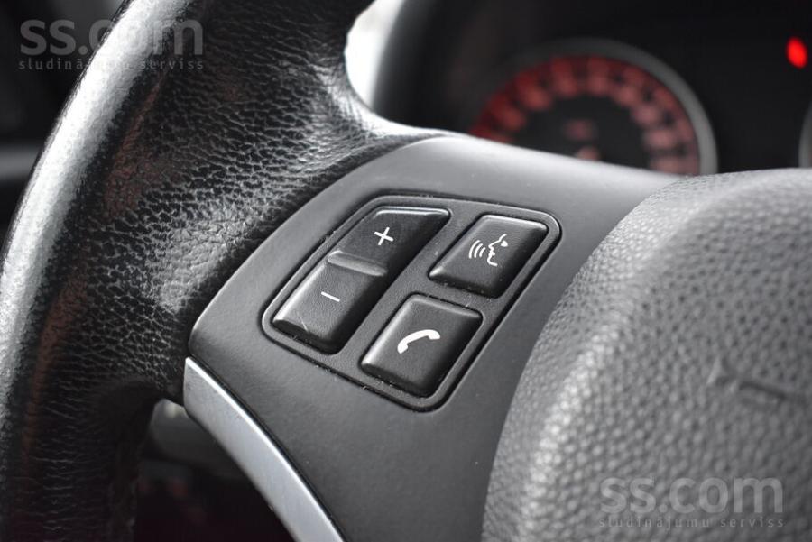 Melns BMW 120 2010 Kuldīga, ar dzinēja tilpumu 2.00 L un nobraukumu 0 tūkst. km par 5350 €, foto 16 vietnē AUTOMOTO.COM.LV