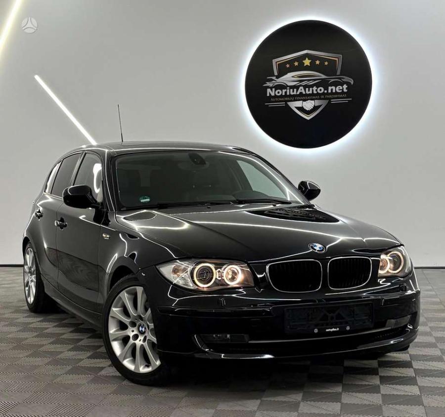 Black BMW 120 2010 in Marijampole, with an engine capacity of 2.00 L and mileage of 293 thousand km for 5450 €, photo 1 on AUTOMOTO.COM.LV