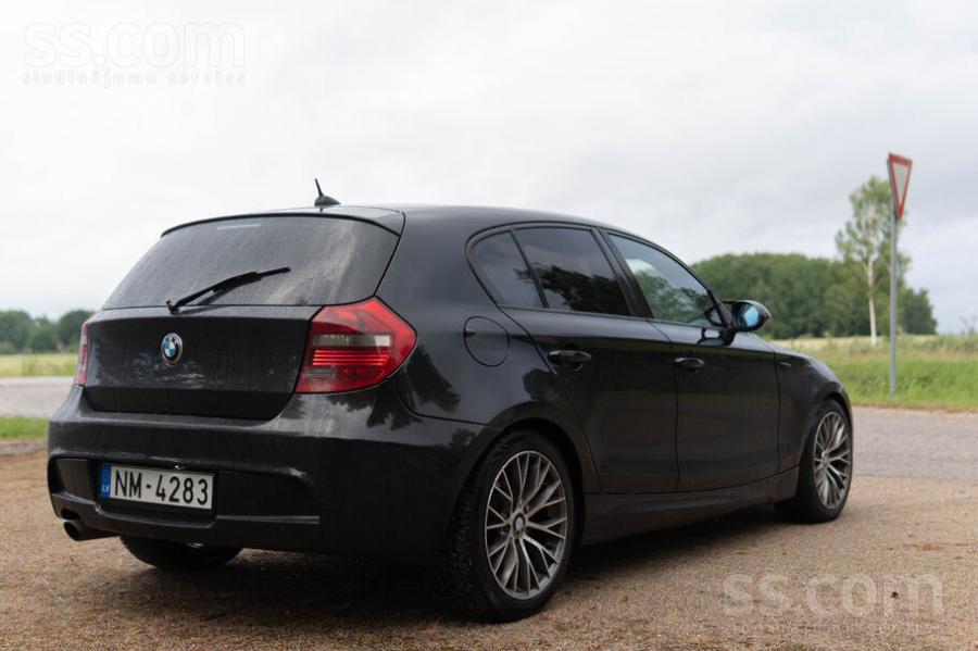 Melns BMW 120 2010 Talsi, ar dzinēja tilpumu 2.00 L un nobraukumu 230 tūkst. km par 3990 €, foto 6 vietnē AUTOMOTO.COM.LV