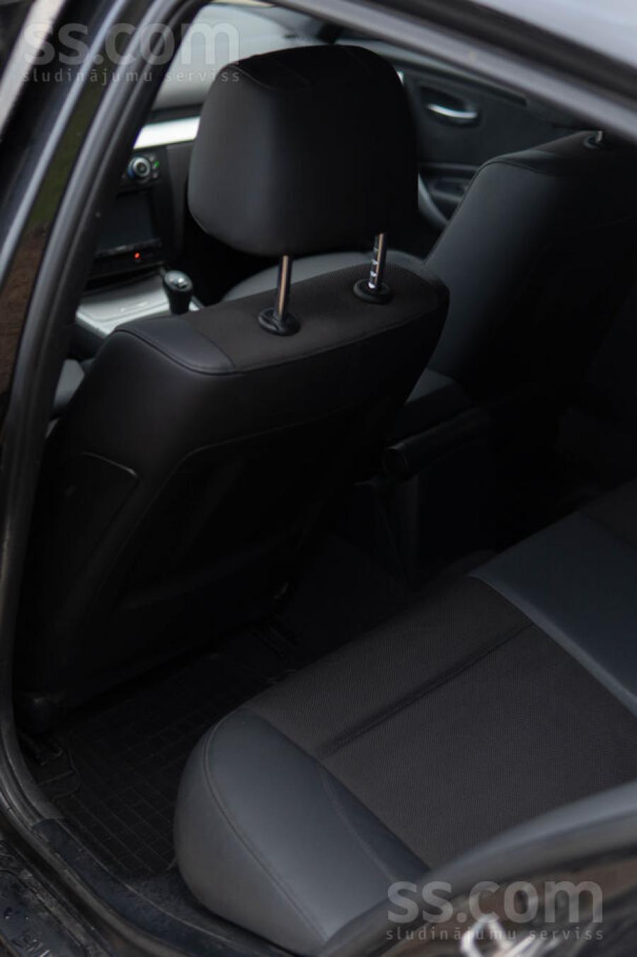 Melns BMW 120 2010 Talsi, ar dzinēja tilpumu 2.00 L un nobraukumu 230 tūkst. km par 3990 €, foto 12 vietnē AUTOMOTO.COM.LV