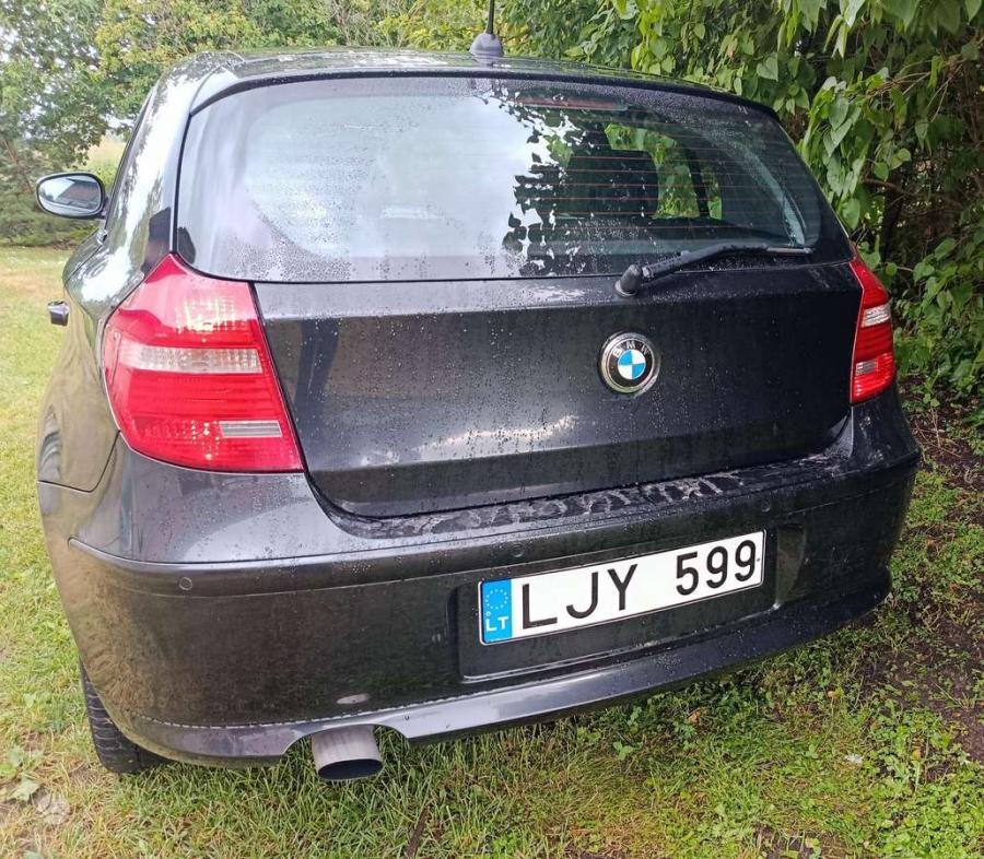 Melns BMW 120 2010 Radviliškis, ar dzinēja tilpumu 2.00 L un nobraukumu 297 tūkst. km par 3500 €, foto 9 vietnē AUTOMOTO.COM.LV