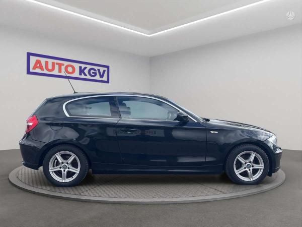 Black BMW 120 2010 in Vilnius, with an engine capacity of 2.00 L and mileage of 180 thousand km for 3500 €, photo 7 on AUTOMOTO.COM.LV