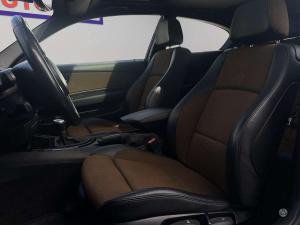 Black BMW 120 2010 in Vilnius, with an engine capacity of 2.00 L and mileage of 180 thousand km for 3500 €, photo 15 on AUTOMOTO.COM.LV