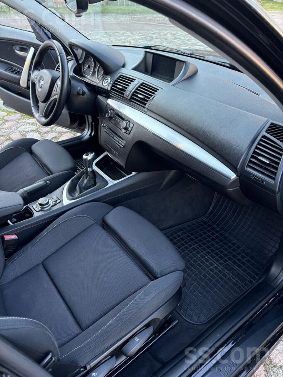 Melns BMW 120 2010 Kuldīga, ar dzinēja tilpumu 2.00 L un nobraukumu 233 tūkst. km par 4990 €, foto 11 vietnē AUTOMOTO.COM.LV