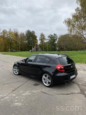 Melns BMW 120 2010 Rīga, ar dzinēja tilpumu 2.00 L un nobraukumu 312 tūkst. km par 6490 €, foto 8 vietnē AUTOMOTO.COM.LV