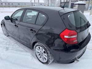 Melns BMW 120 2011 Prienai, ar dzinēja tilpumu 2.00 L un nobraukumu 300 tūkst. km par 4650 €, foto 4 vietnē AUTOMOTO.COM.LV