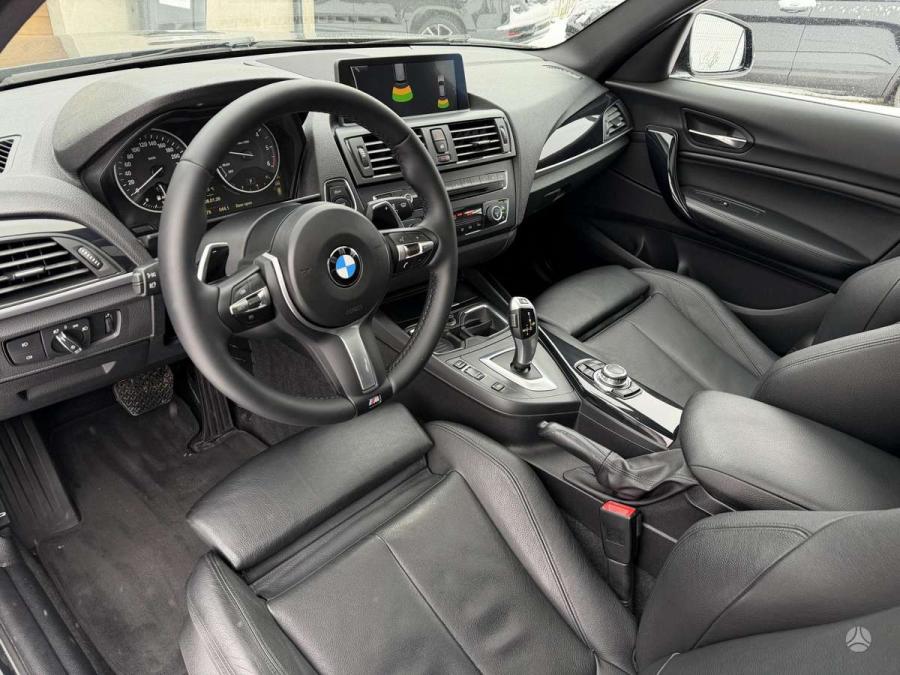Black BMW 120 2011 in Siauliai, with an engine capacity of 2.00 L and mileage of 236 thousand km for 8400 €, photo 9 on AUTOMOTO.COM.LV
