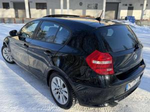 Black BMW 120 2011 in Prienai, with an engine capacity of 2.00 L and mileage of 286 thousand km for 5499 €, photo 5 on AUTOMOTO.COM.LV
