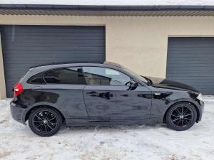 Melns BMW 120 2011 Kauņa, ar dzinēja tilpumu 2.00 L un nobraukumu 287 tūkst. km par 4650 €, foto 11 vietnē AUTOMOTO.COM.LV