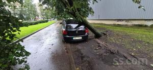 Melns BMW 120 2011 Rīga, ar dzinēja tilpumu 2.00 L un nobraukumu 240 tūkst. km par 4300 €, foto 4 vietnē AUTOMOTO.COM.LV