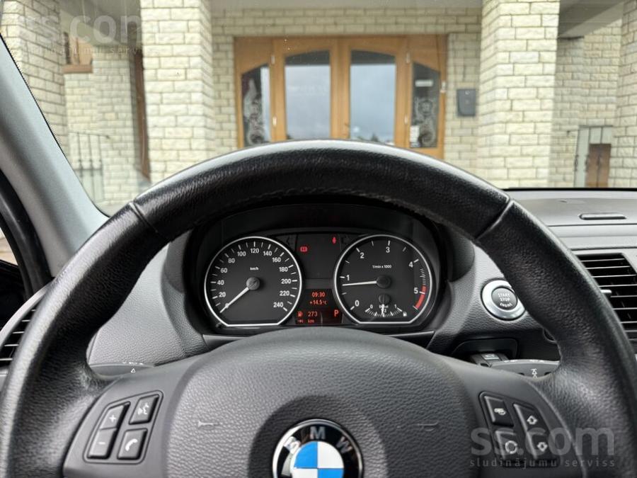 Black BMW 120 2011 in Cesis, with an engine capacity of 2.00 L and mileage of 299 thousand km for 4950 €, photo 12 on AUTOMOTO.COM.LV