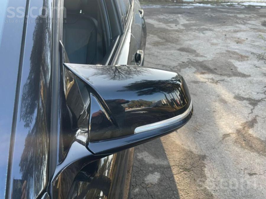 Black BMW 120 2012 in Riga, with an engine capacity of 2.00 L and mileage of 0 thousand km for 8999 €, photo 18 on AUTOMOTO.COM.LV