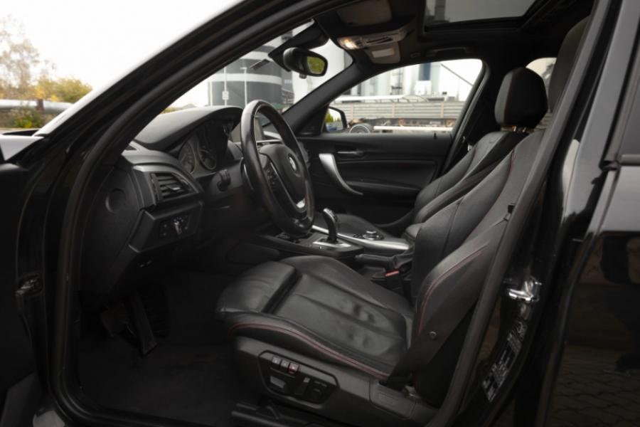 Black BMW 120 2012 in Riga, with an engine capacity of 2.00 L and mileage of 330 thousand km for 10900 €, photo 16 on AUTOMOTO.COM.LV